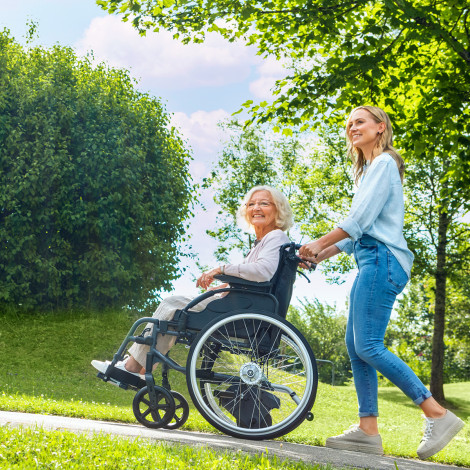 Alber ViaGO elektrische Schiebehilfe für Rollstuhl | rehashop.at